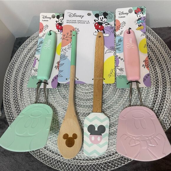 Disney | Kitchen | Disneyminnie And Mickey Mouse Spatulas Wooden Spoon ...
